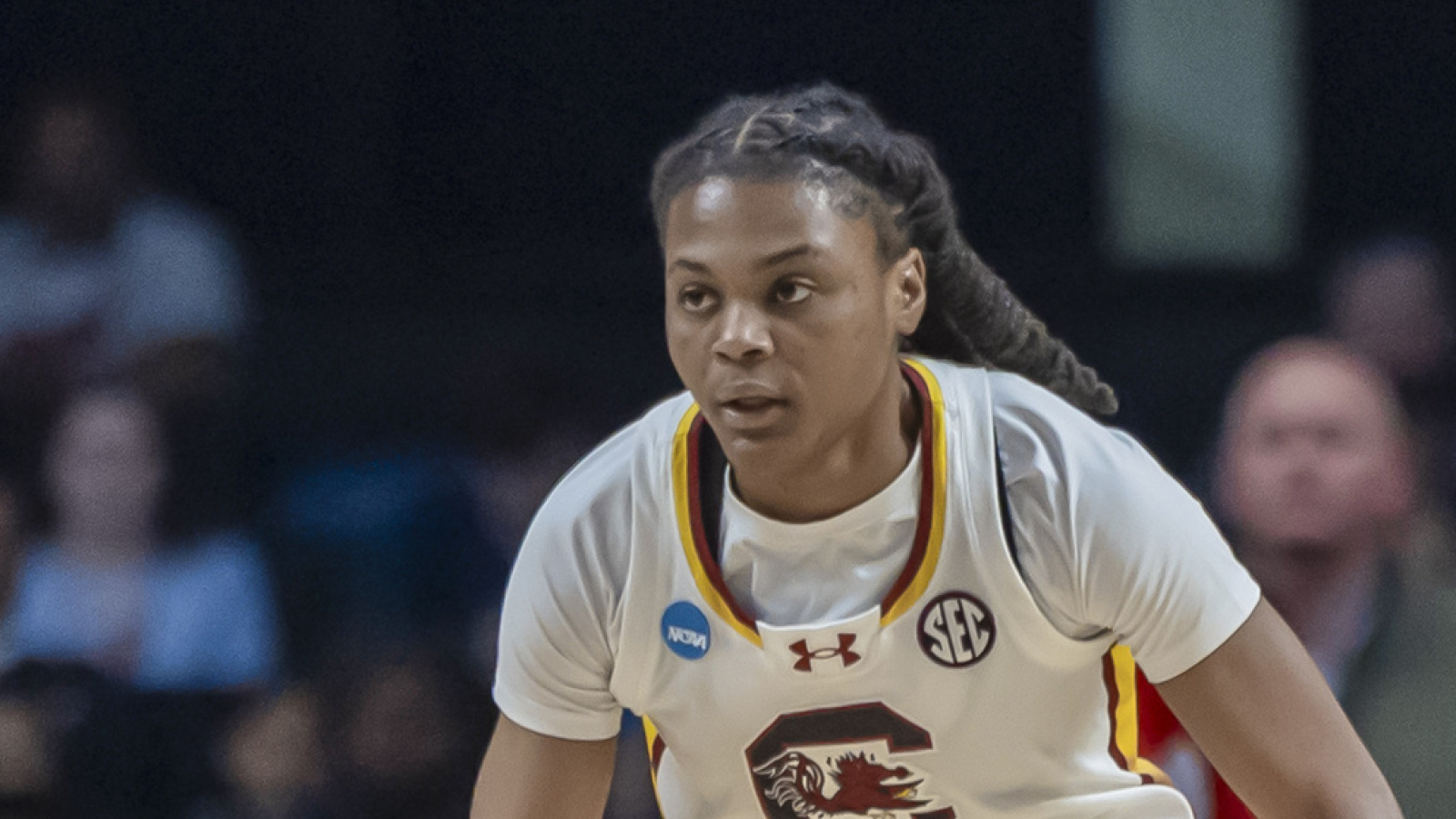 Report: LSU women's hoops on brink of scoring win over rival | Yardbarker