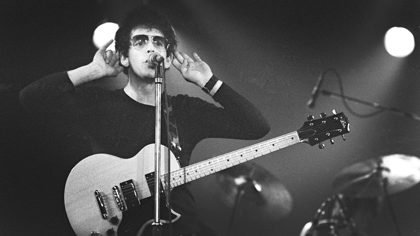 25 times musicians switched up the formula with their act | Yardbarker