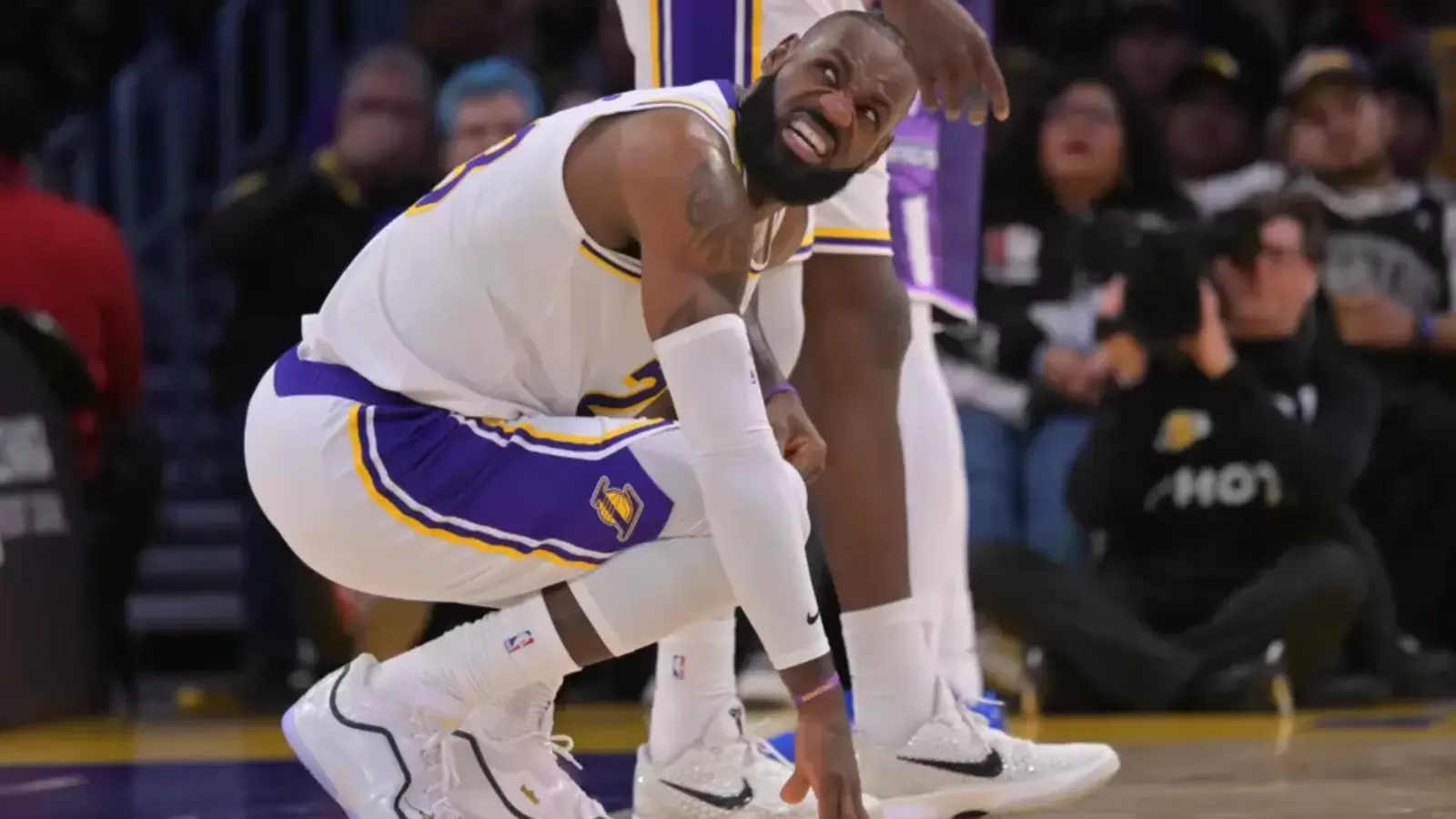 LeBron James Drops Truth Bomb on Lakers Role After Birthday Blowout ...