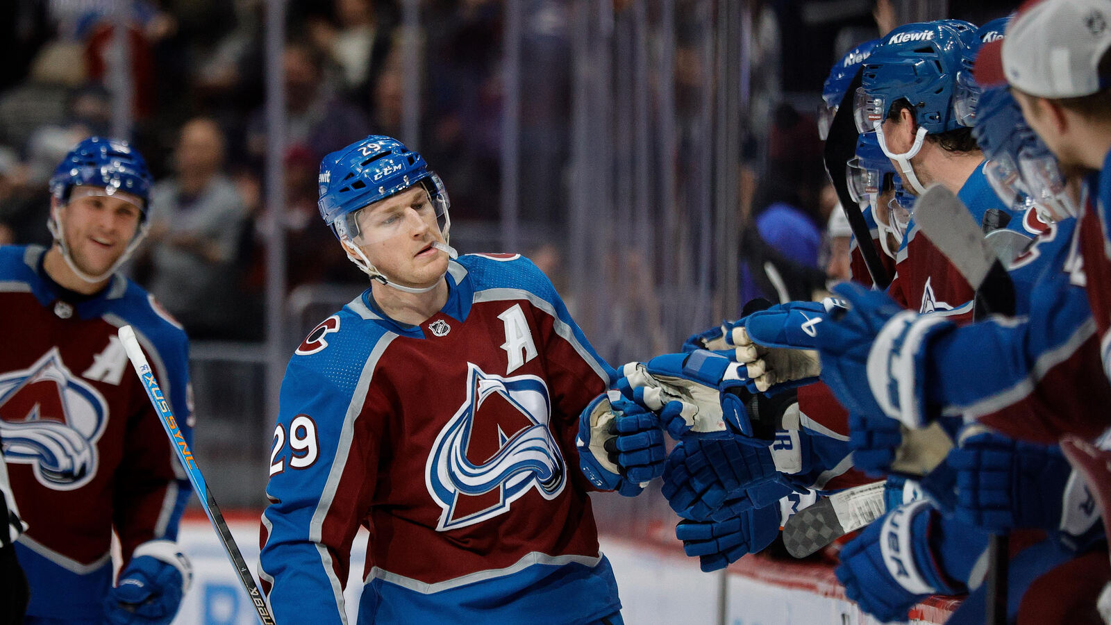 MacKinnon Closes Out Dominant 2023 With Historic December | Yardbarker