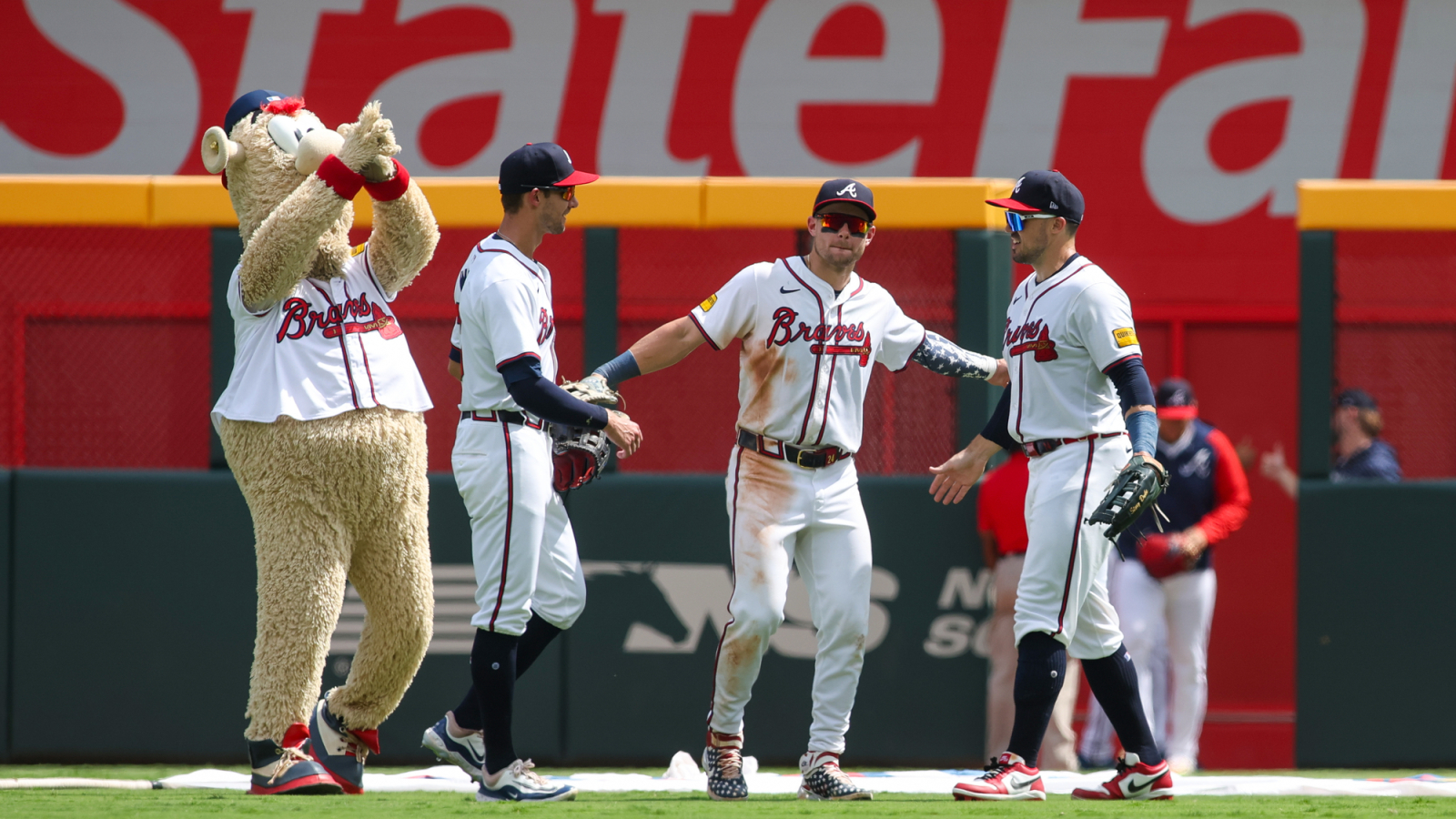 Braves named most likely trade landing spot for White Sox pitcher | Yardbarker