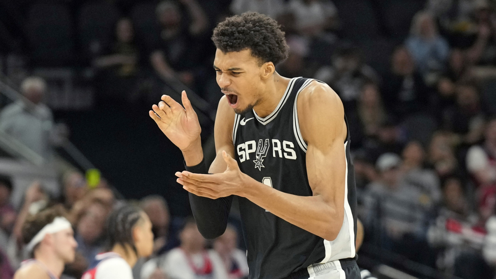 Wembanyama becomes fourth-youngest player to reach this mark | Yardbarker