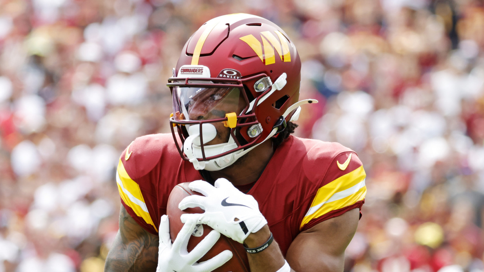 Commanders' rookie makes massive play for first career touchdown ...