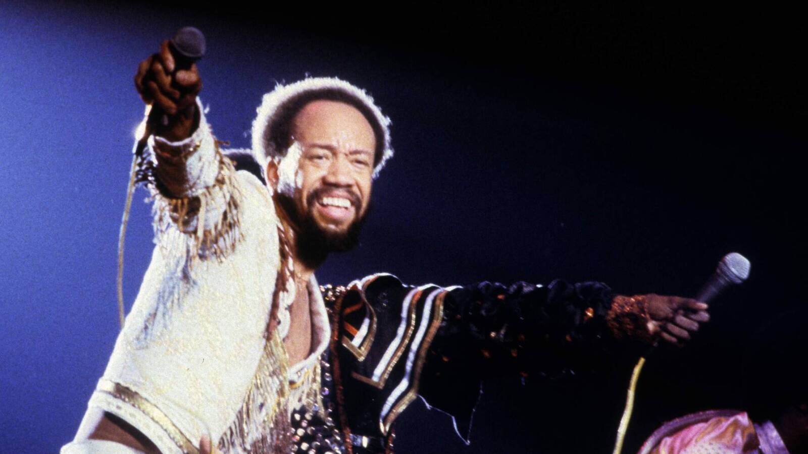 Falling into the season: 20 best autumn songs | Yardbarker