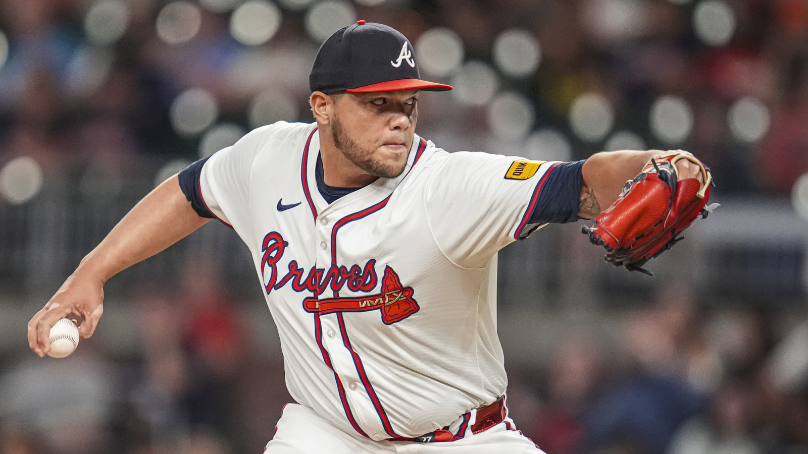Braves reliever Joe Jimenez recently underwent 'cleanup' knee procedure ...