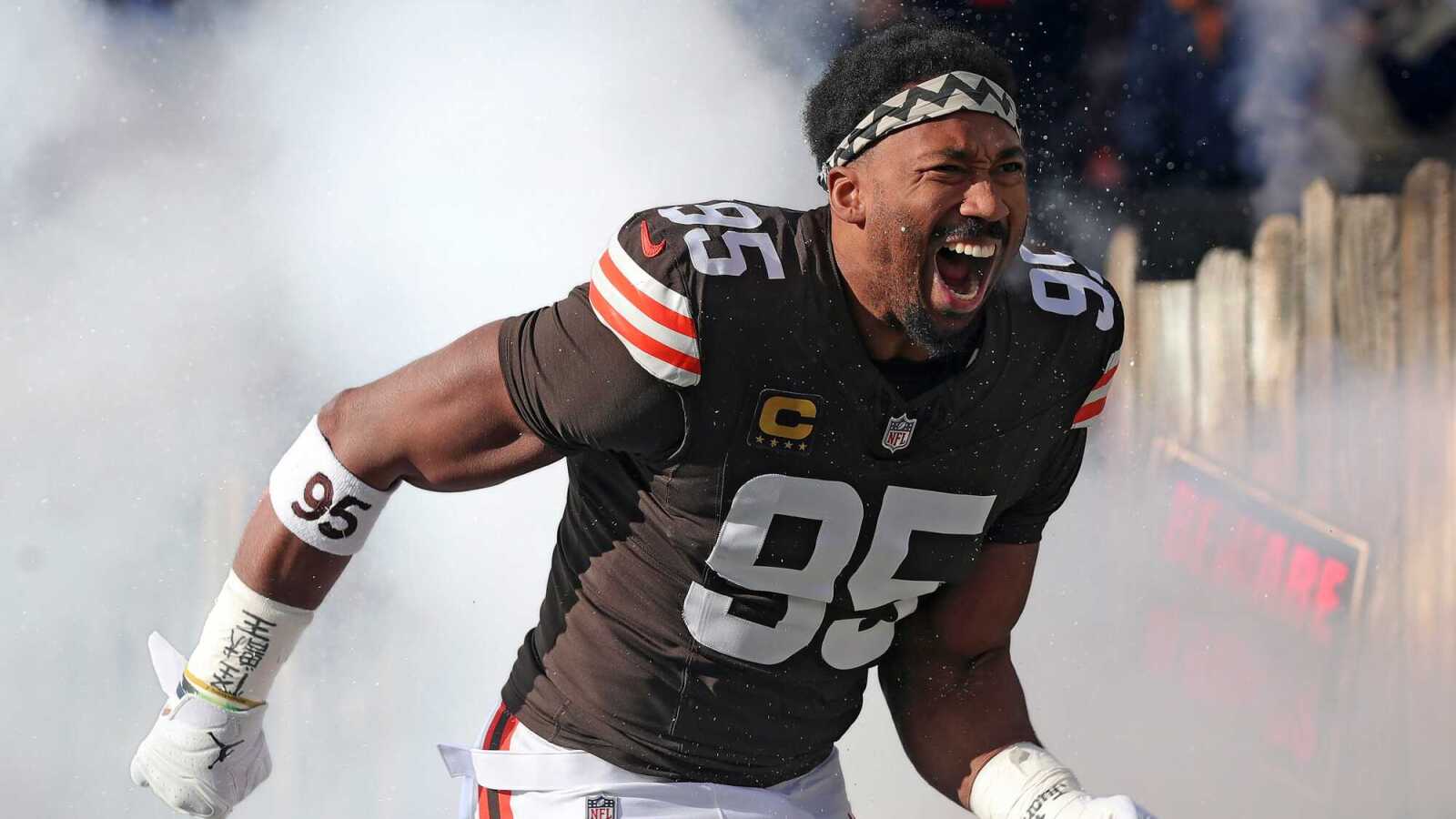 AFC Notes: Myles Garrett, Aaron Rodgers, Bengals, Browns, Steelers ...