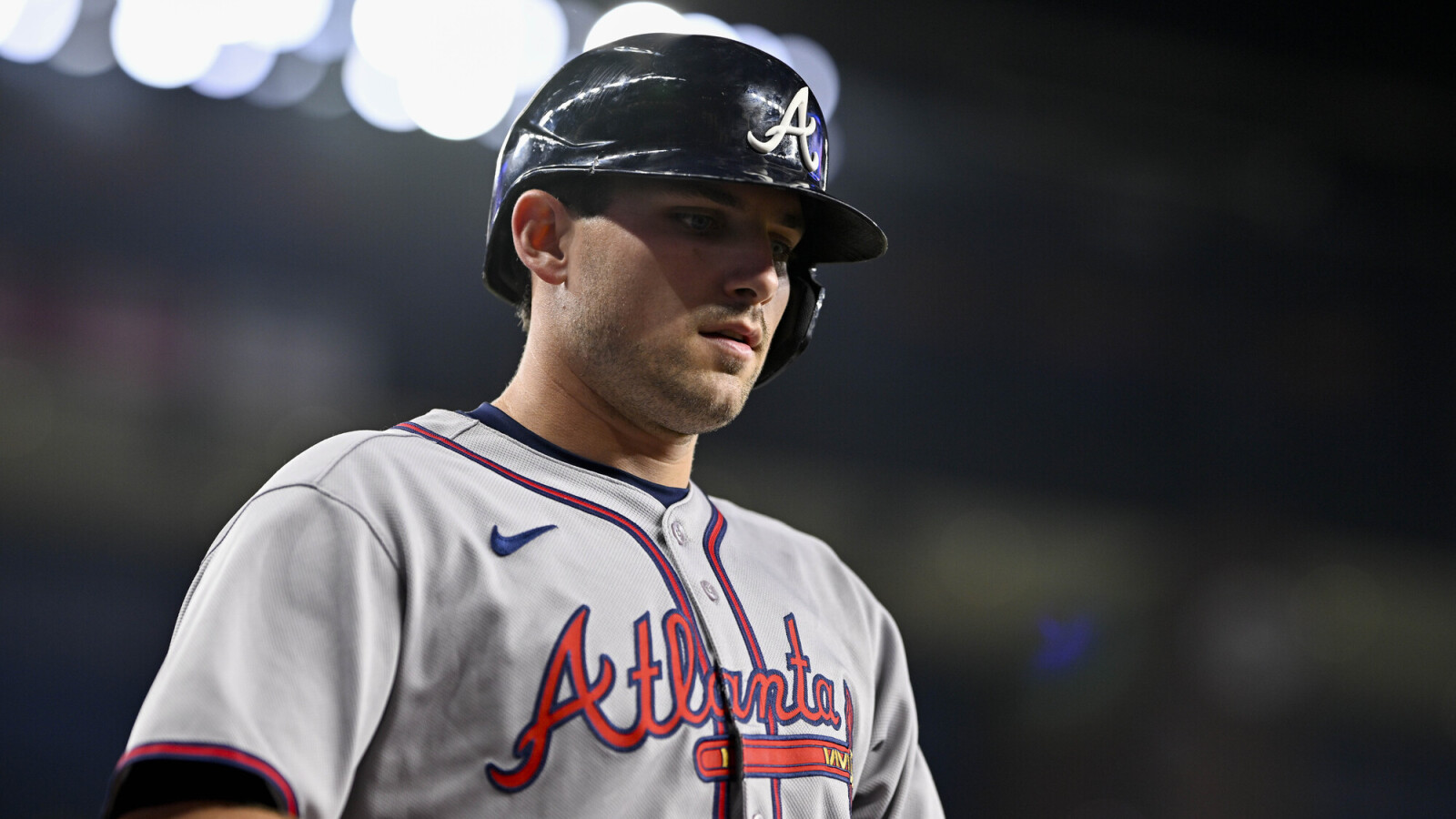 Braves 3B makes return to injured list with abdominal strain | Yardbarker