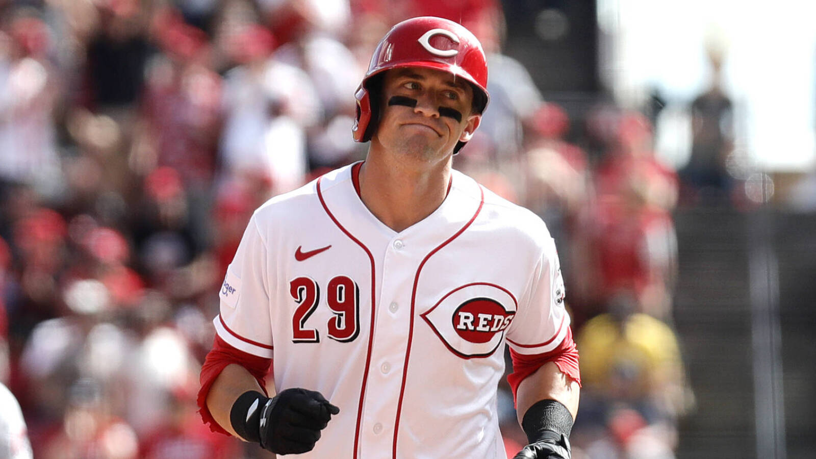 TJ Friedl facing extended absence due to wrist fracture | Yardbarker