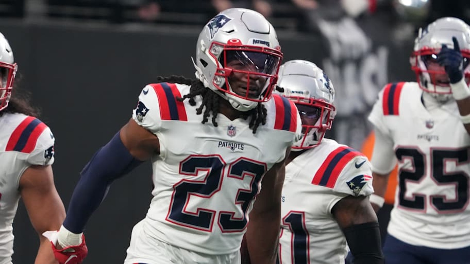Patriots' Coach Defends Embattled Captain | Yardbarker