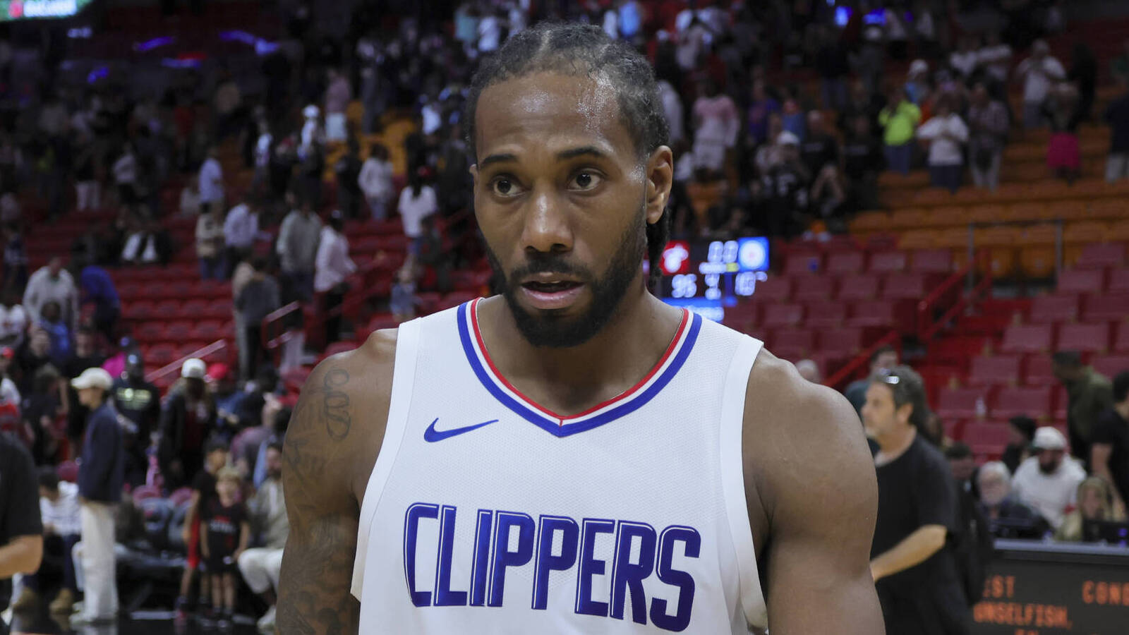 Kawhi Leonard, Trae Young earn NBA Player of the Week awards | Yardbarker