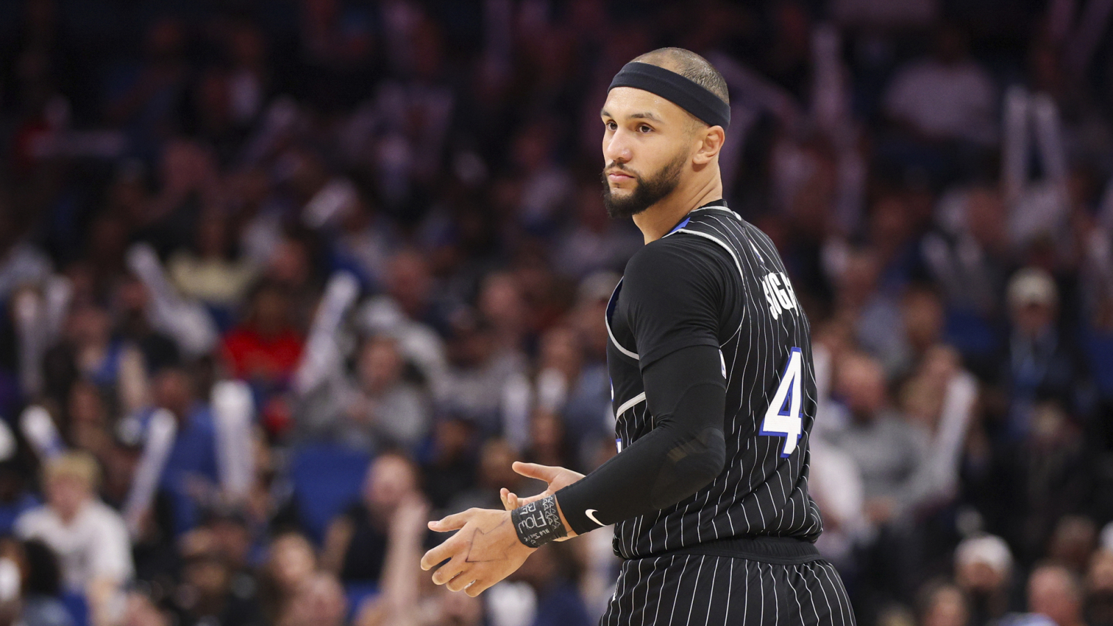 NBA bans Magic guard Jalen Suggs' unusual headband practice | Yardbarker