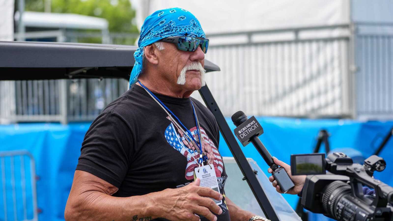 Watch: Wrestling legend cuts promo with Lions HC Dan Campbell | Yardbarker