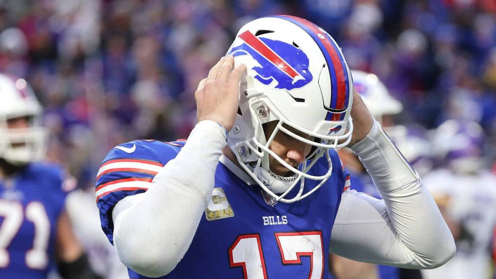 Bills' Allen comments on 'horrendous' second half in loss to Vikings ...