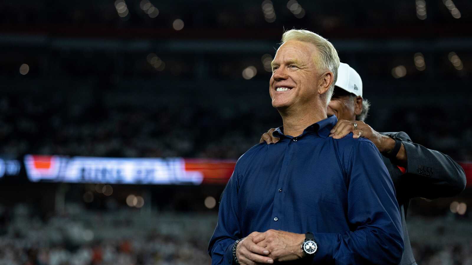Ex Jets Quarterback Boomer Esiason, CBS Crew Confronted With Taylor ...