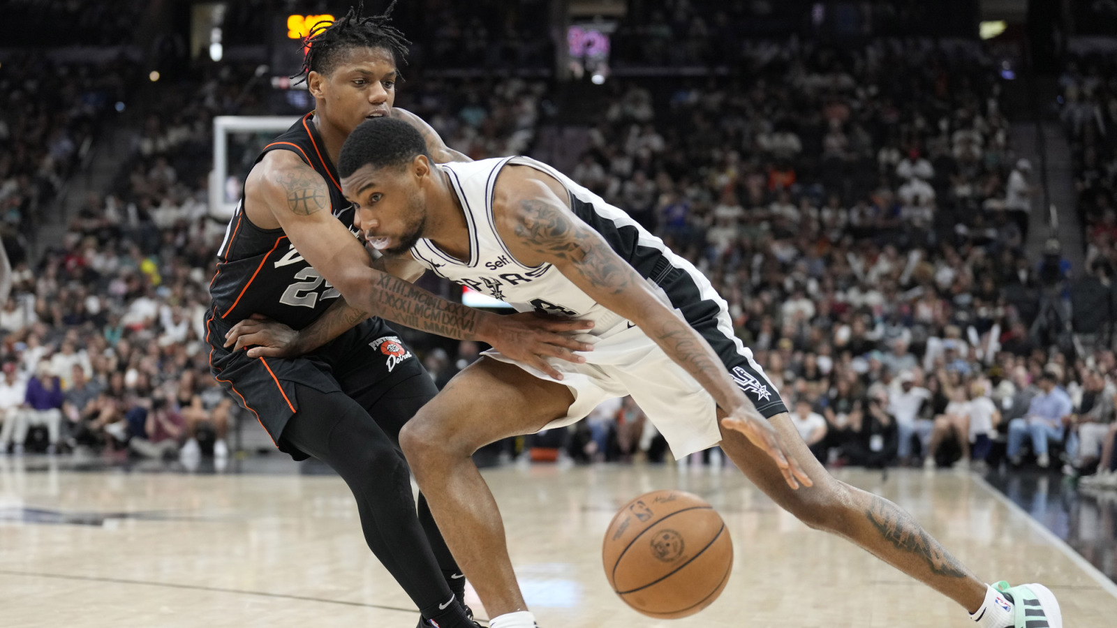 Spurs Guard Blake Wesley Coaches at Jr. NBA/WNBA Basketball Camp In ...