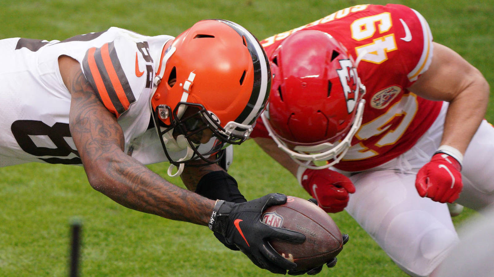 Daniel Sorensen not fined for hit on Rashard Higgins | Yardbarker