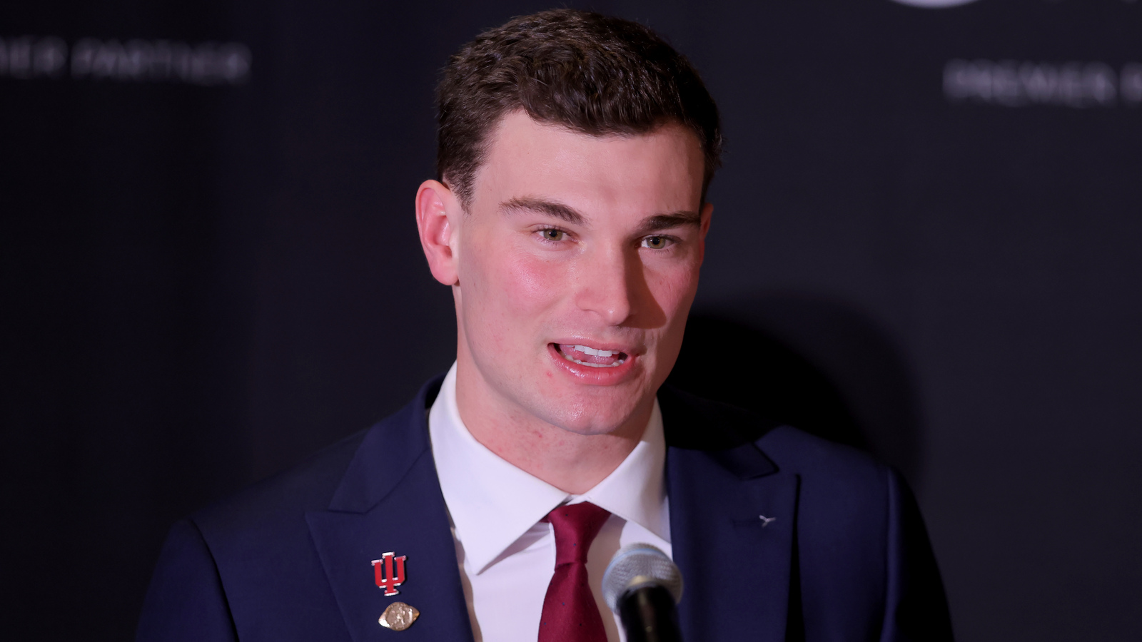 Could the Cardinals land QB Fernando Mendoza or Dante Moore in 2026 NFL ...