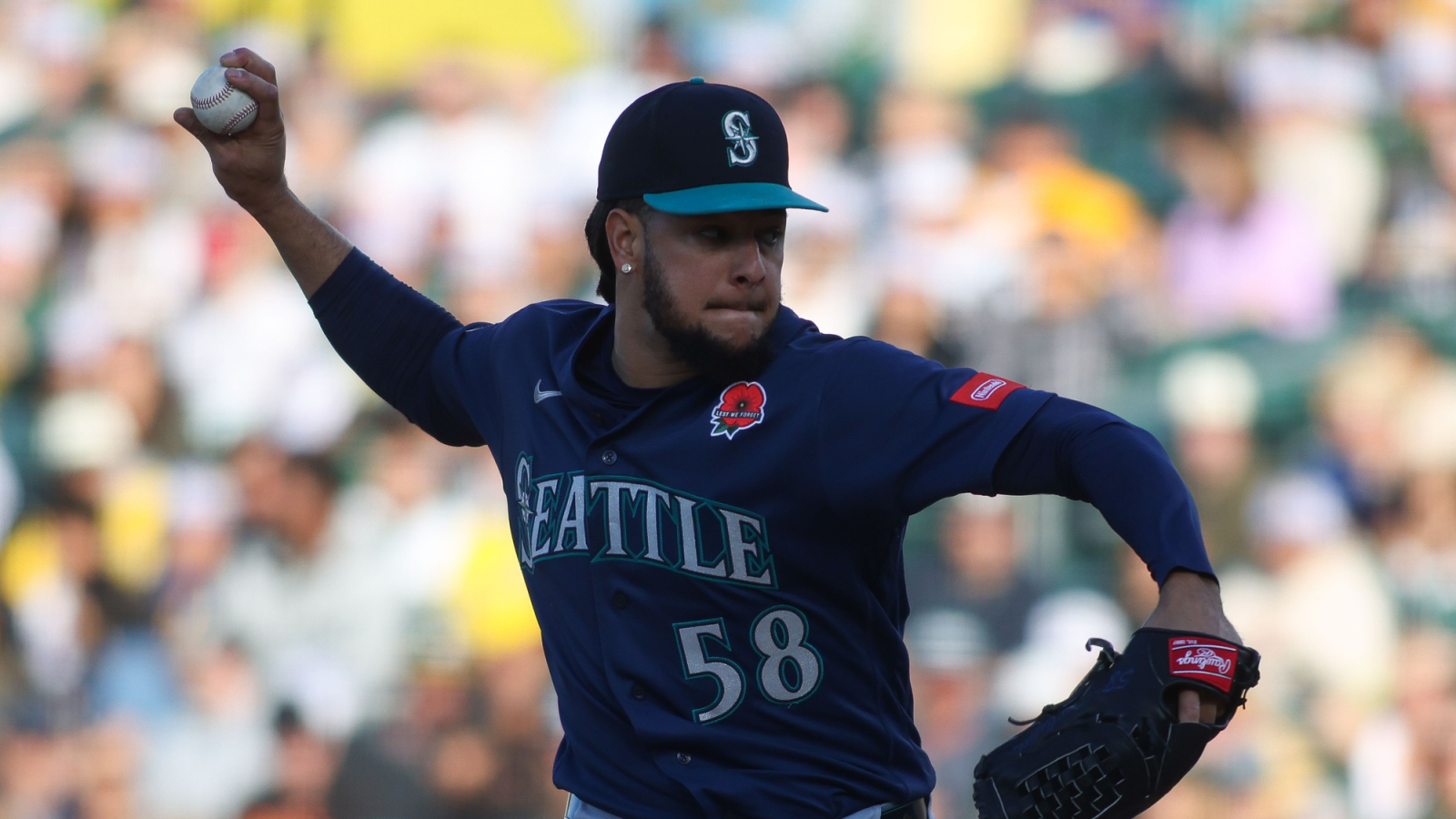 Luis Castillo showed frustration after getting pulled from his start ...