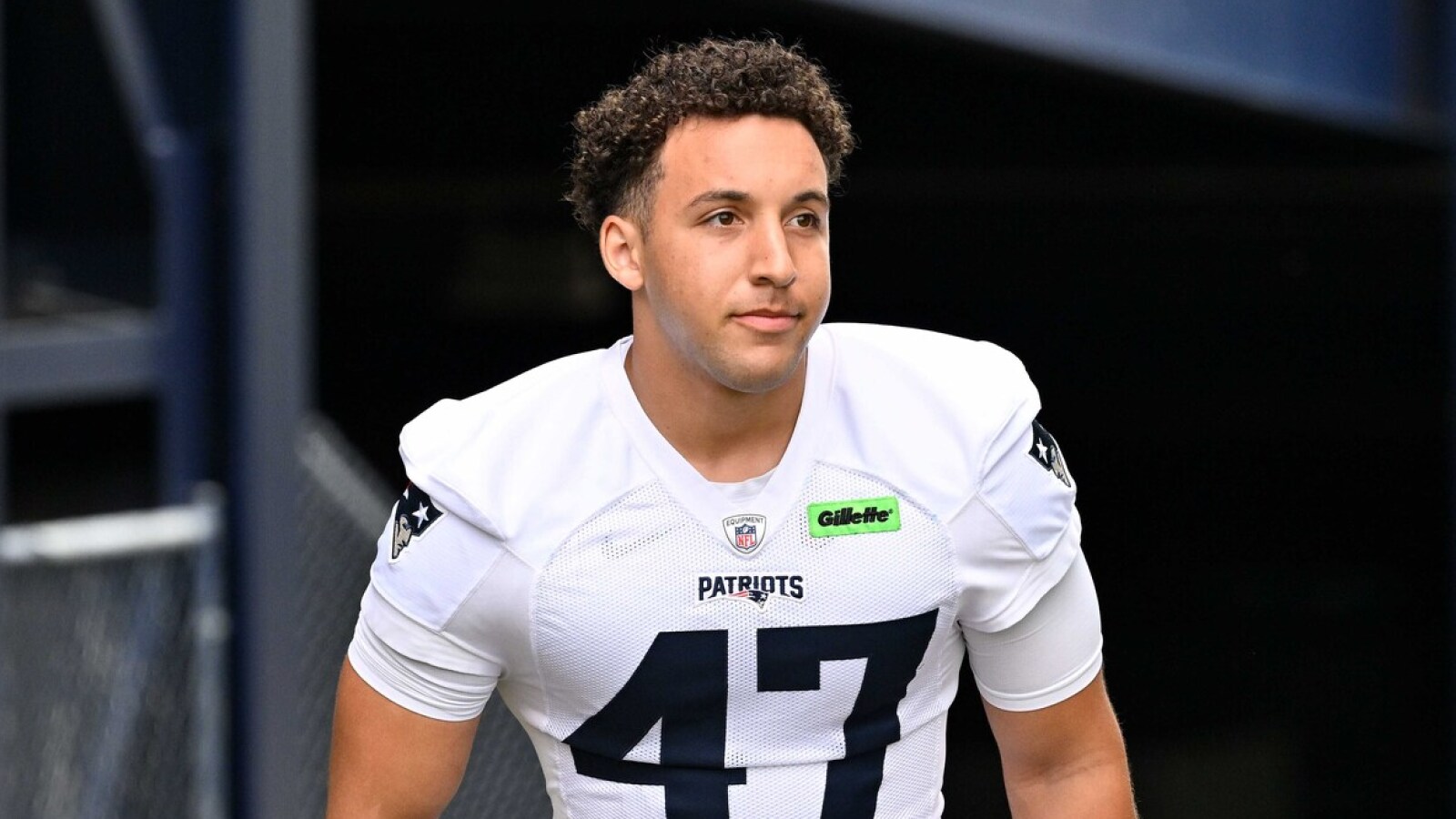 Patriots felt need to lock down LS Julian Ashby in draft | Yardbarker