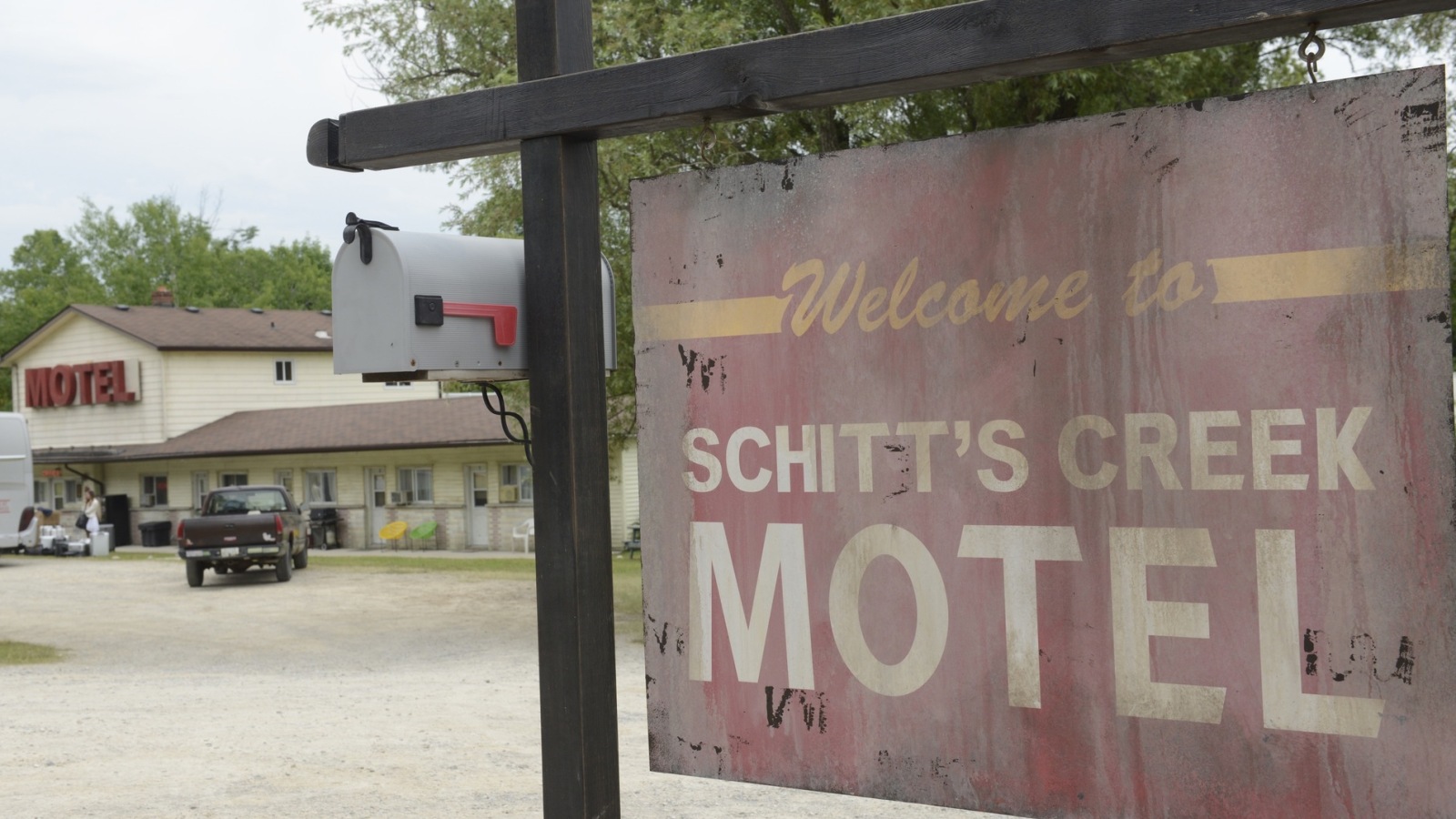 The best comedy series set in small towns | Yardbarker