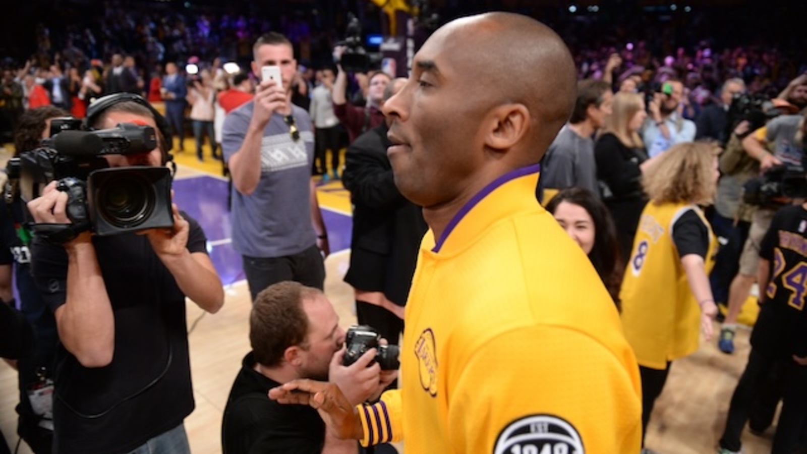 Kobe Bryant Final Game Warmup Jacket Sold At Auction | Yardbarker