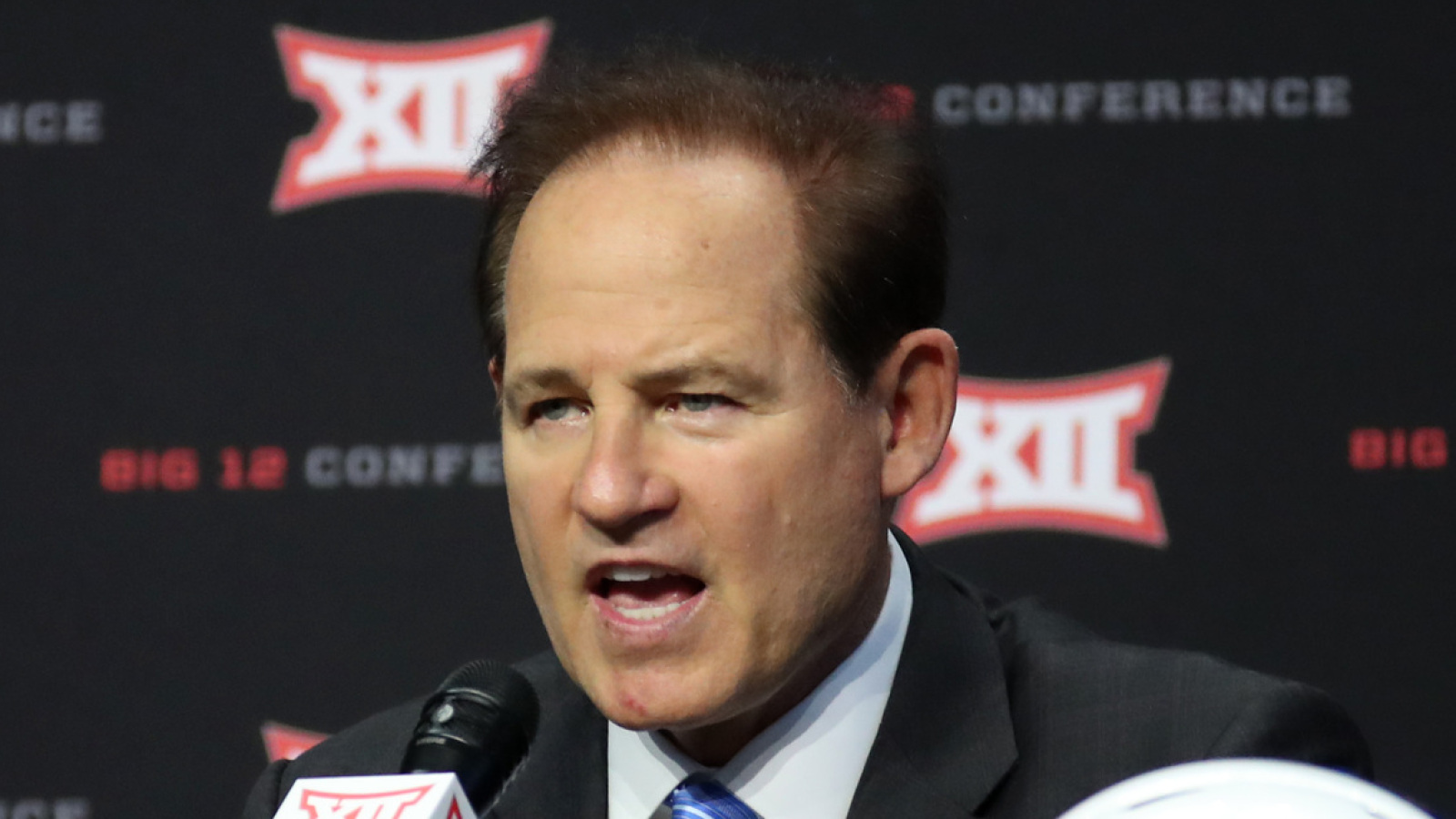 Les Miles files lawsuit against LSU over costly vacated wins | Yardbarker