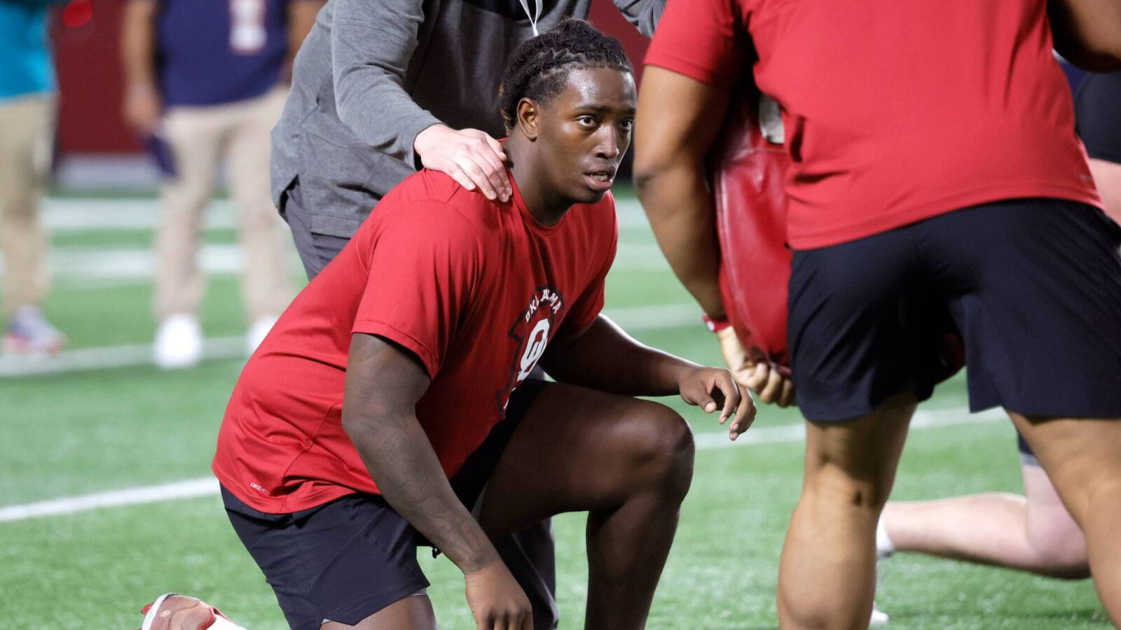 Dallas Cowboys select Tyler Guyton in first round of 2024 NFL Draft ...