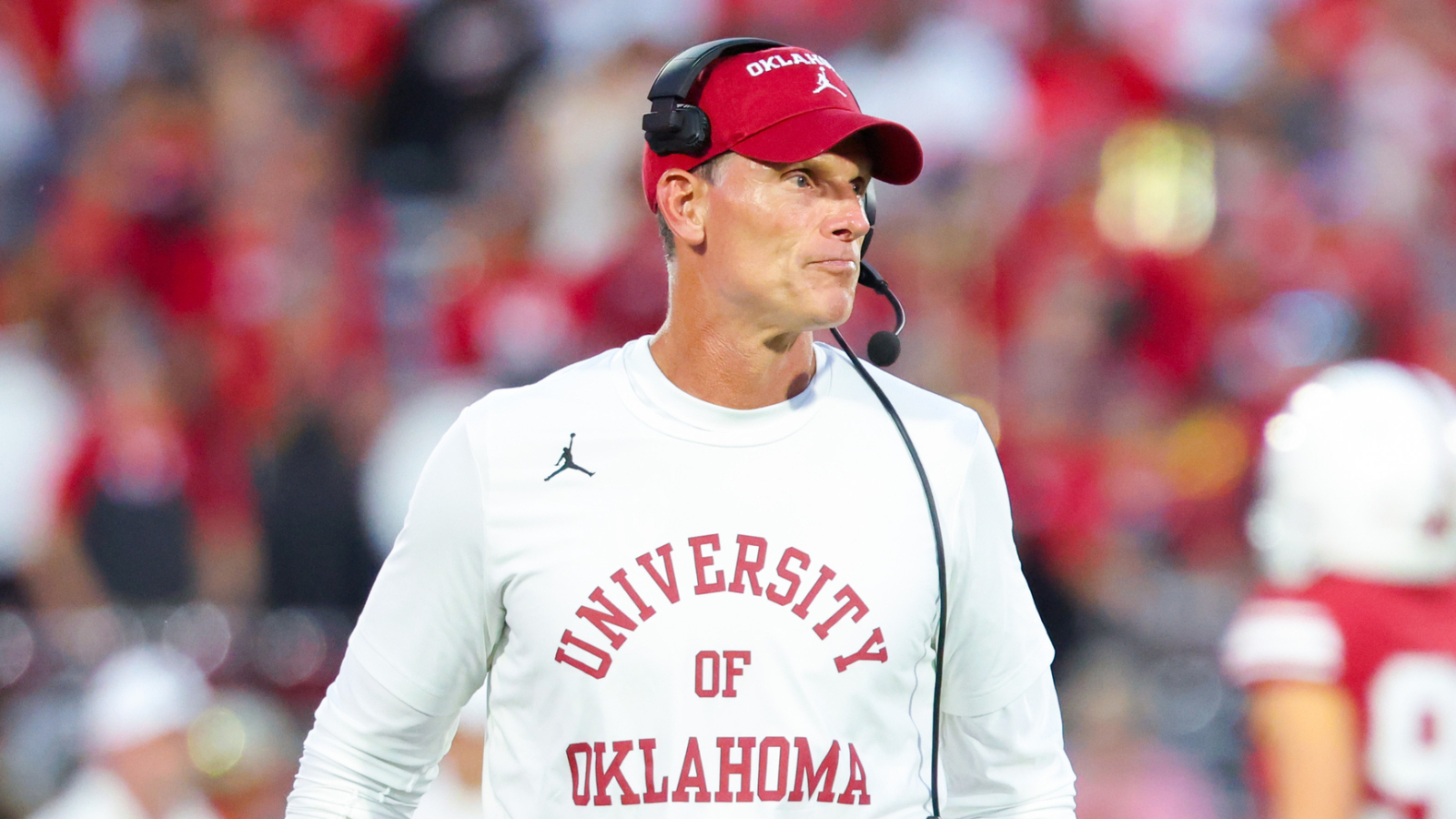 Oklahoma HC Brent Venables makes right call with QB decision | Yardbarker