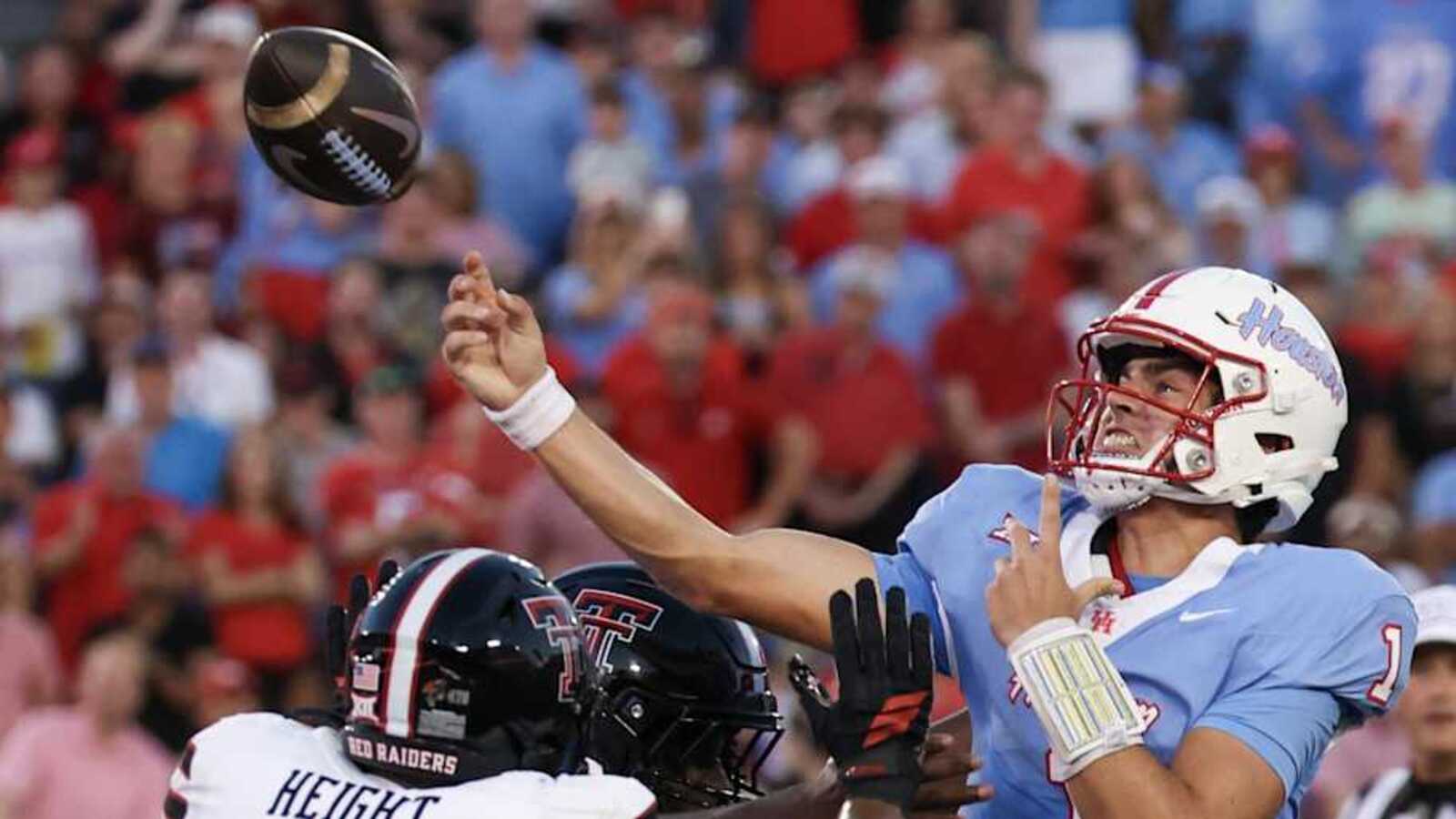Houston QB Conner Weigman Injured vs Texas Tech, Extending Long Injury ...