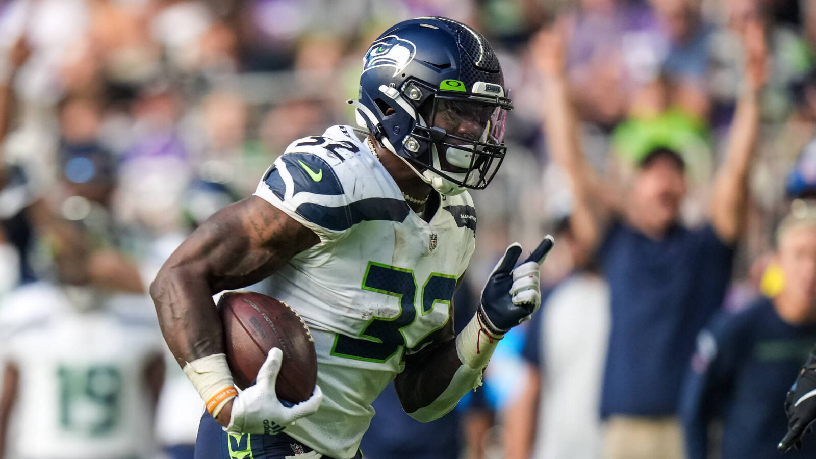 Status of Seahawks' Carson still unknown after neck surgery | Yardbarker