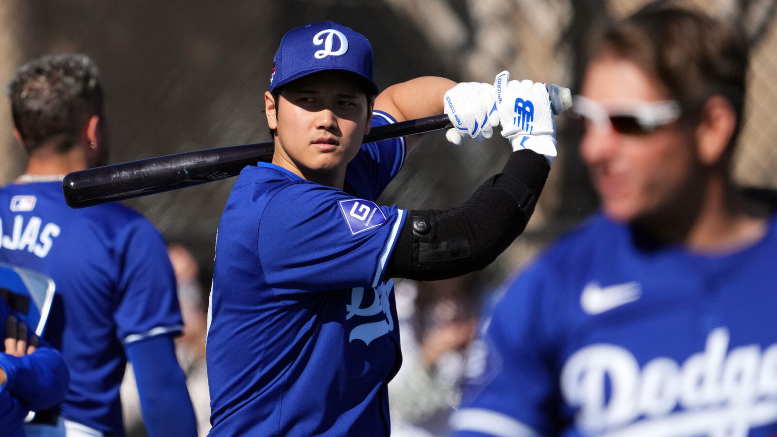 Dodgers Spring Training Video: Players Receive Valentine’s Day Cards ...