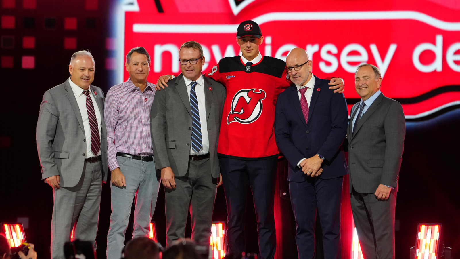 Devils Expect To Sign Anton Silayev | Yardbarker