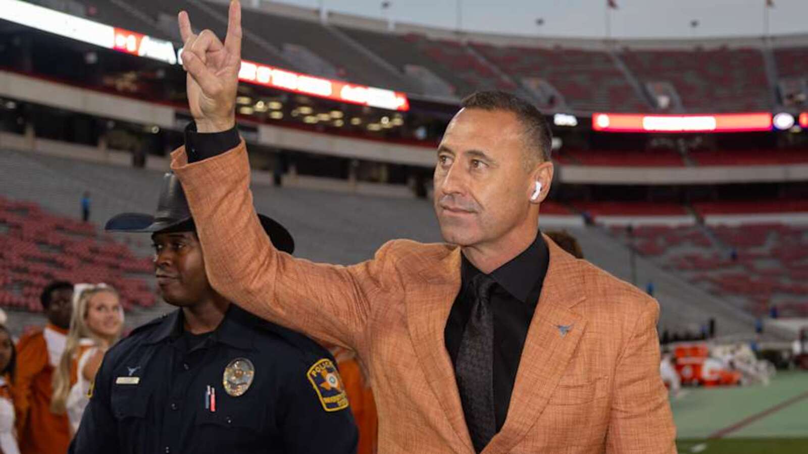 Future Texas Longhorns Speak Up for Their Team's Amid CFP Chaos ...