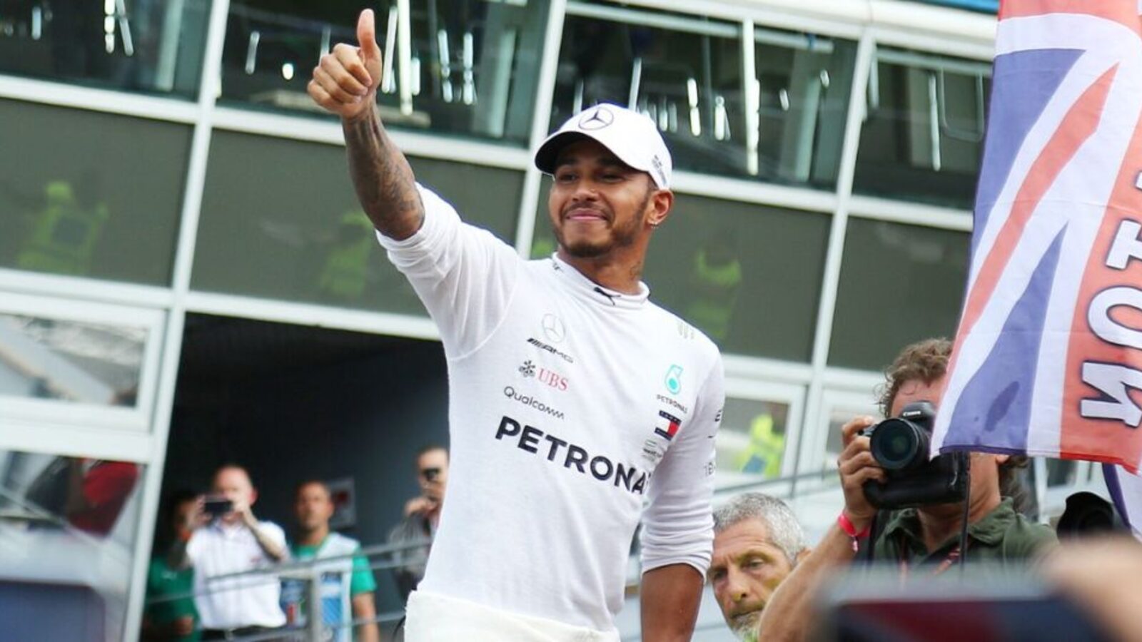Lewis Hamilton to NASCAR? The Rumors are Swirling | Yardbarker