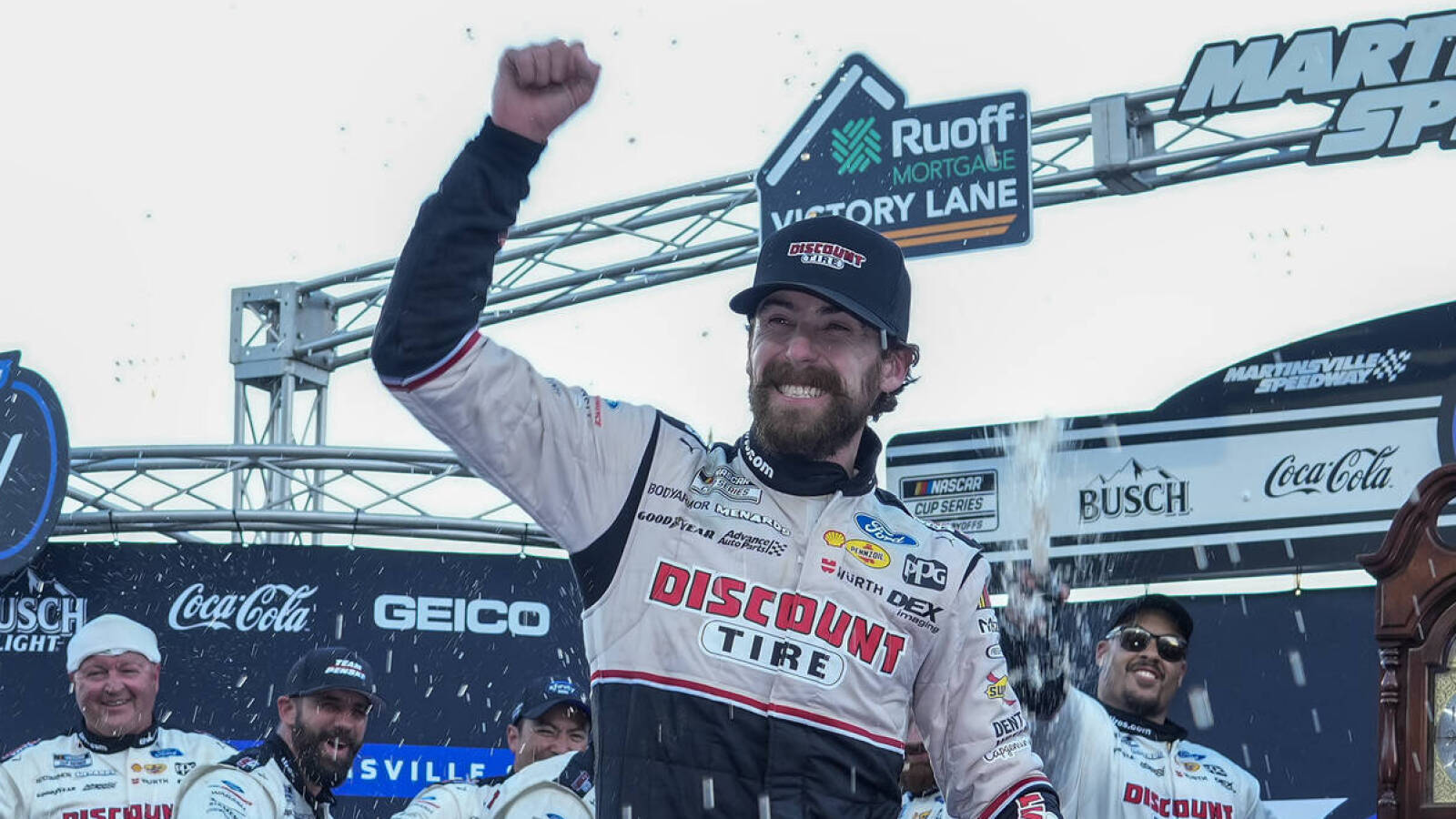 Ryan Blaney advances to championship race with statement win | Yardbarker