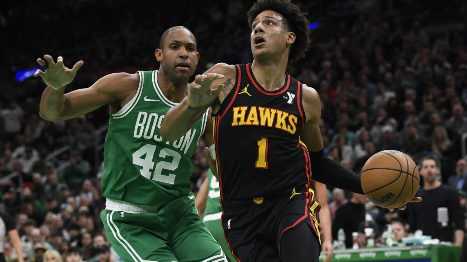 Hawks Rumored to Reunite With Former All-Star Center: Insider | Yardbarker