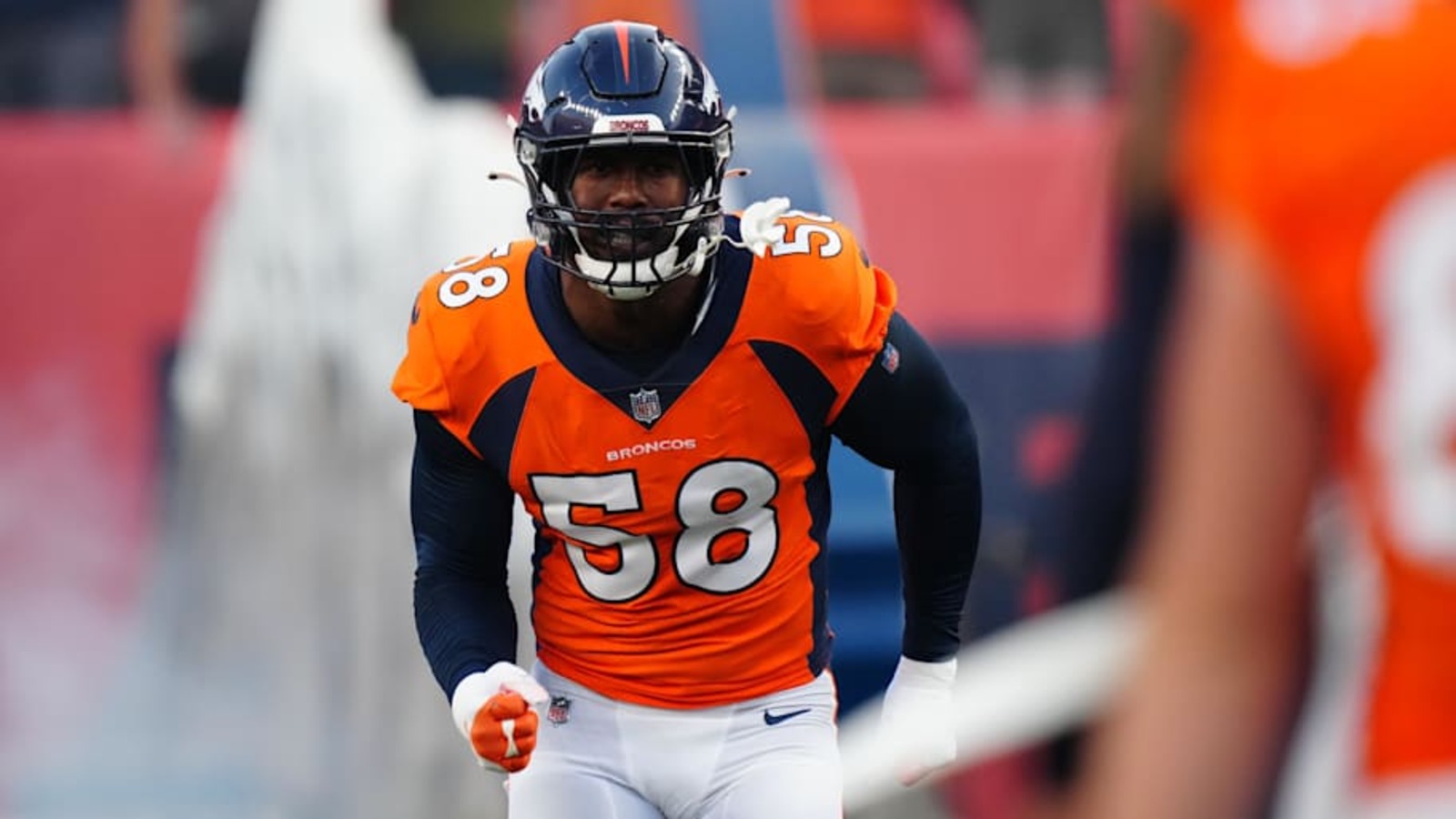 Von Miller Makes Heartfelt Plea to Return to Broncos in 2026 | Yardbarker