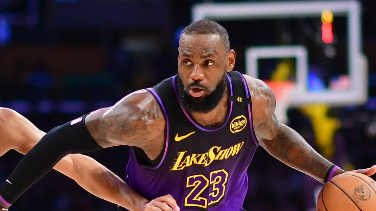 LeBron James has interesting take on Warriors-Cavaliers rivalry ...