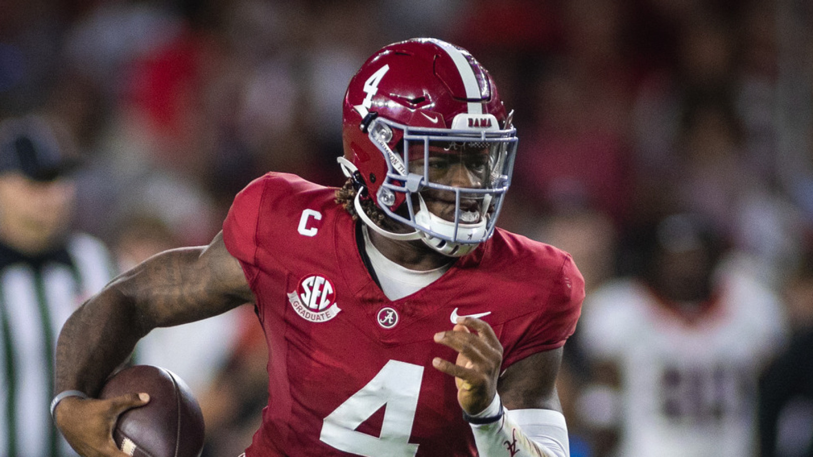 Questionable shake-up atop AP's NCAAF rankings | Yardbarker