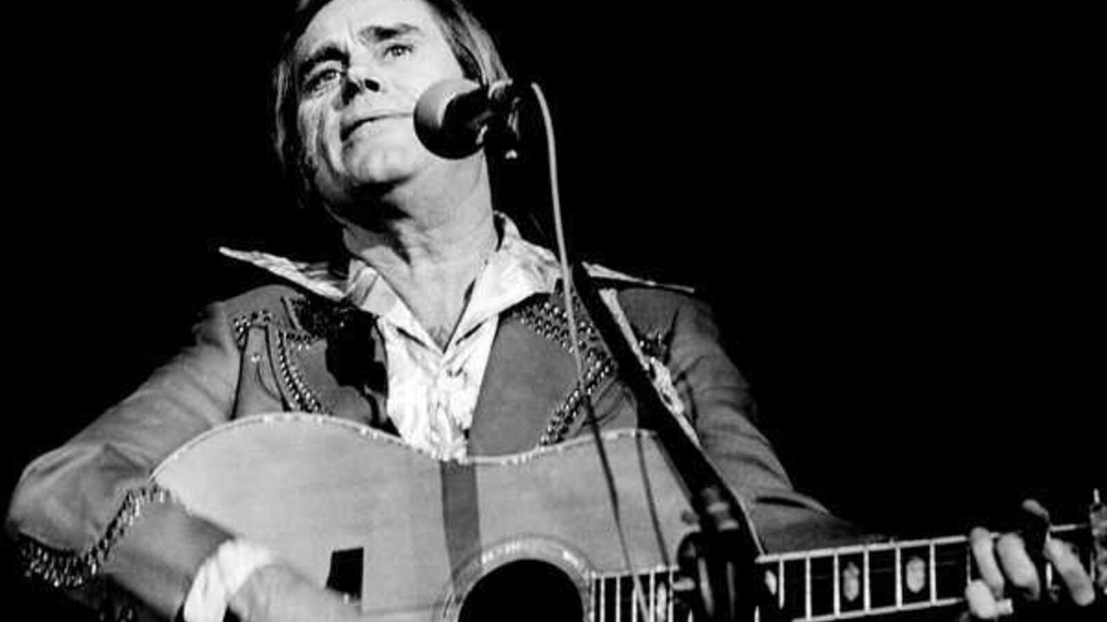 20 country songs that will definitely make you cry | Yardbarker