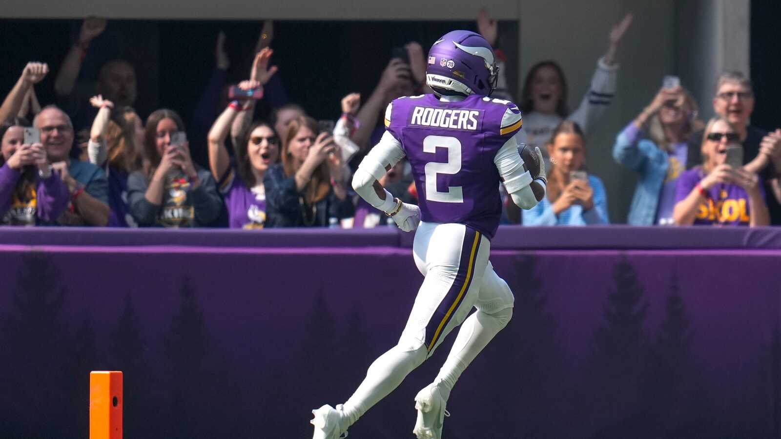 Minnesota Vikings Cornerback Isaiah Rodgers Makes History Against ...