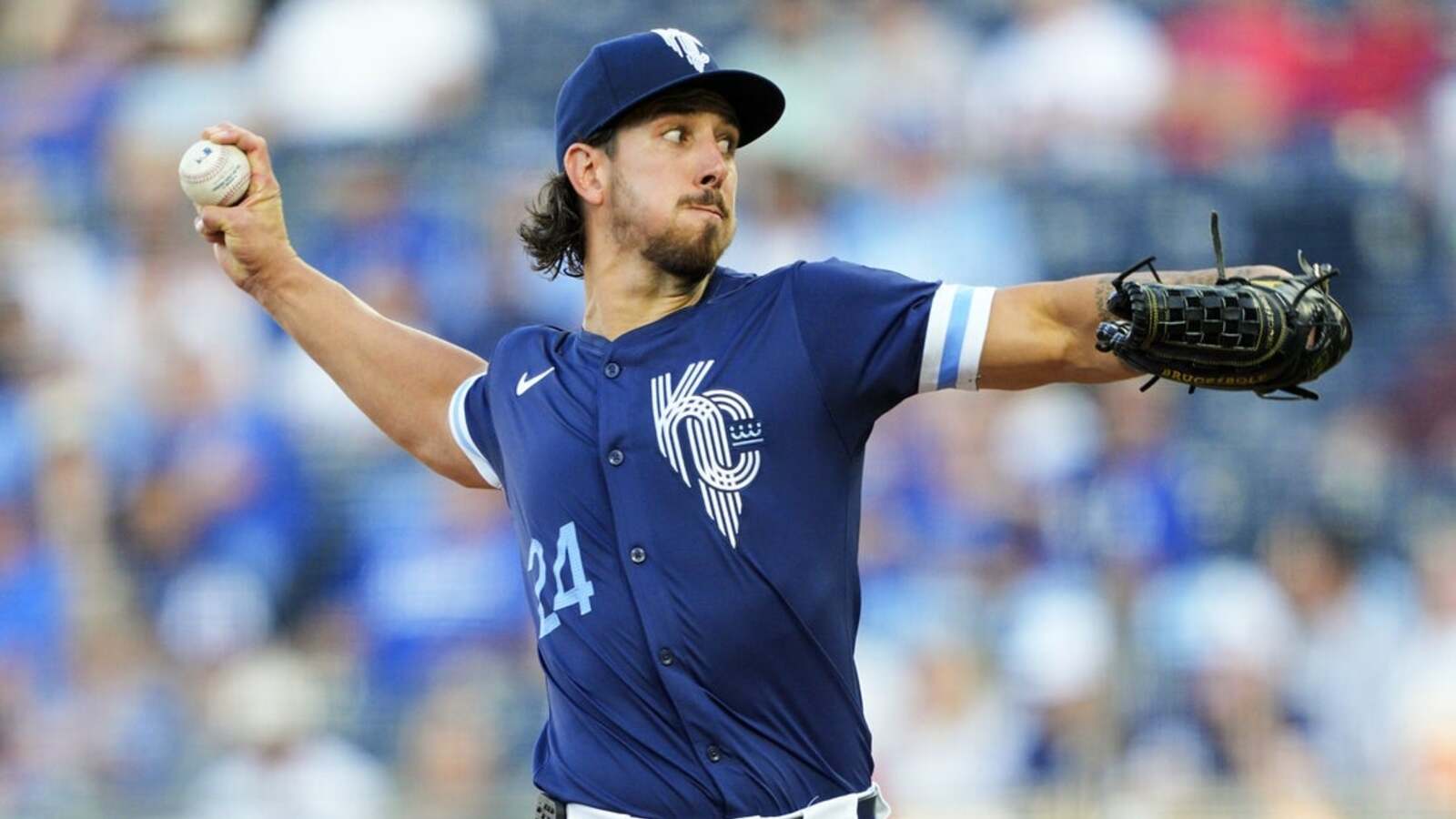 Royals outlast Red Sox in 12th for 7th straight win | Yardbarker