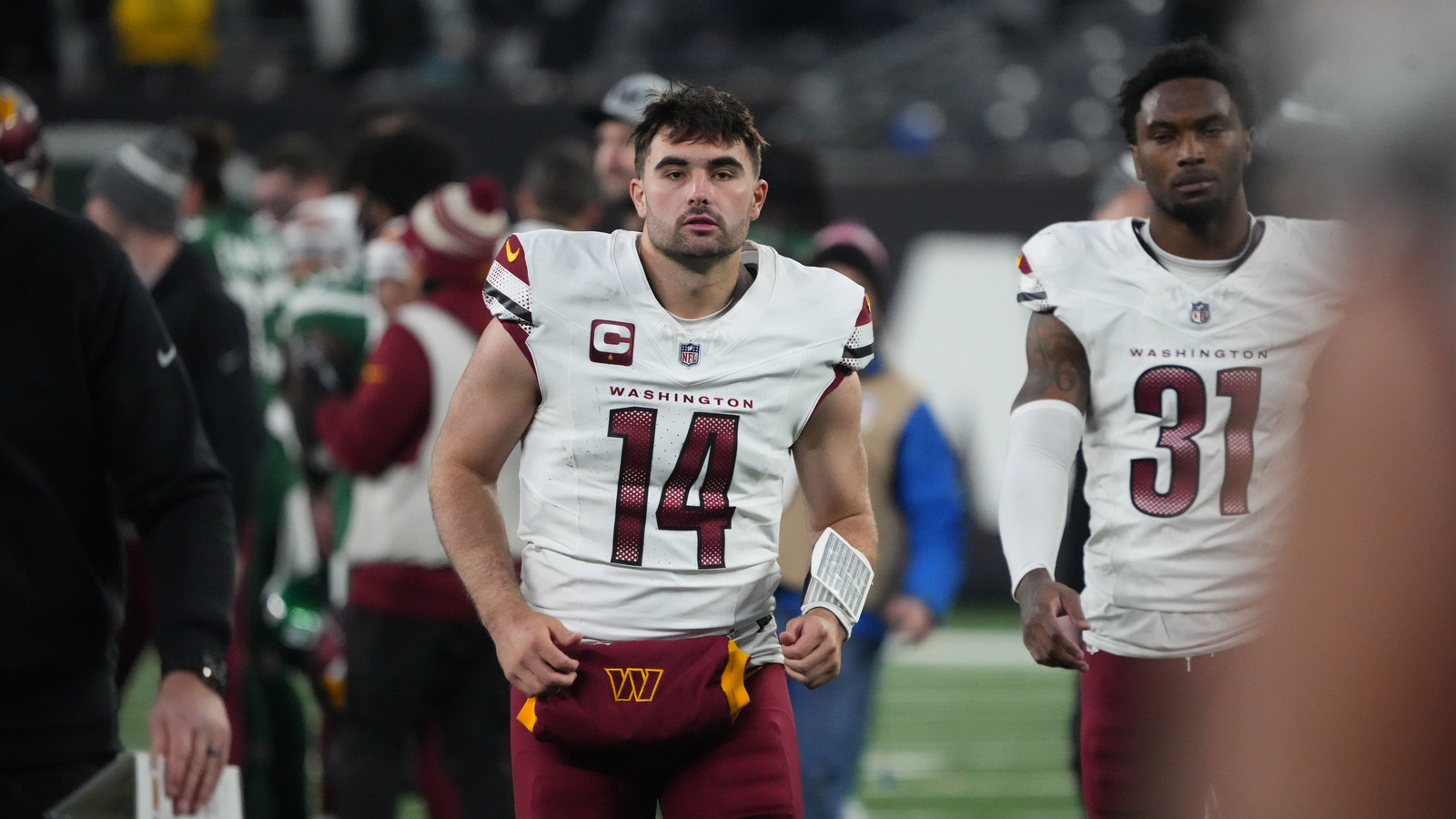 Commanders make big Sam Howell decision for Cowboys game | Yardbarker