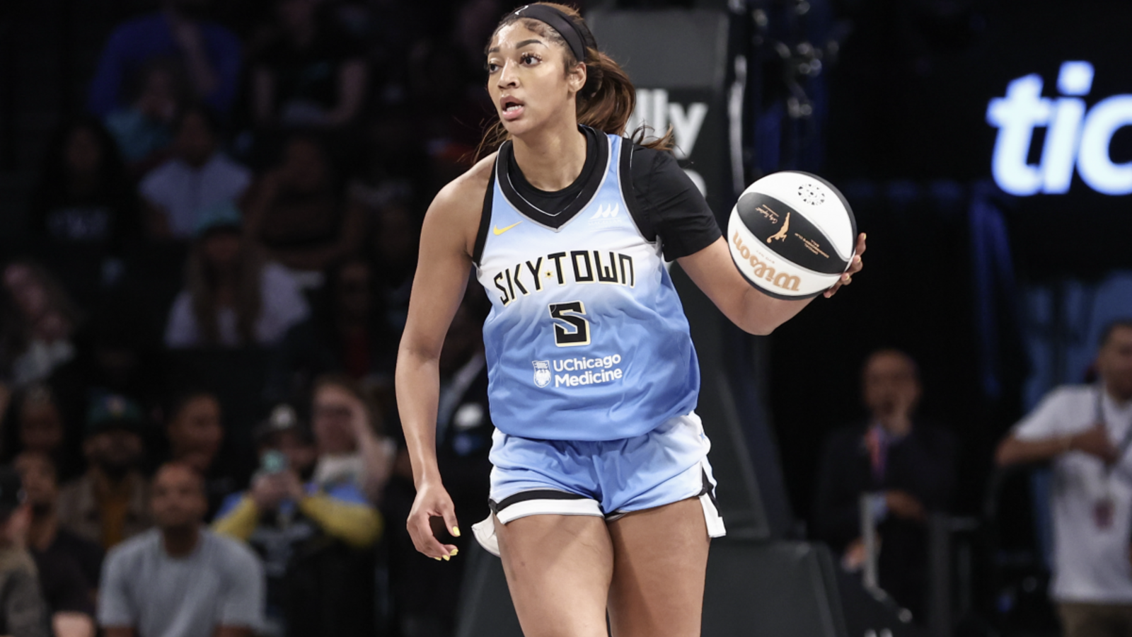 Chicago Sky Make Angel Reese Announcement After Win Over Sparks | Yardbarker