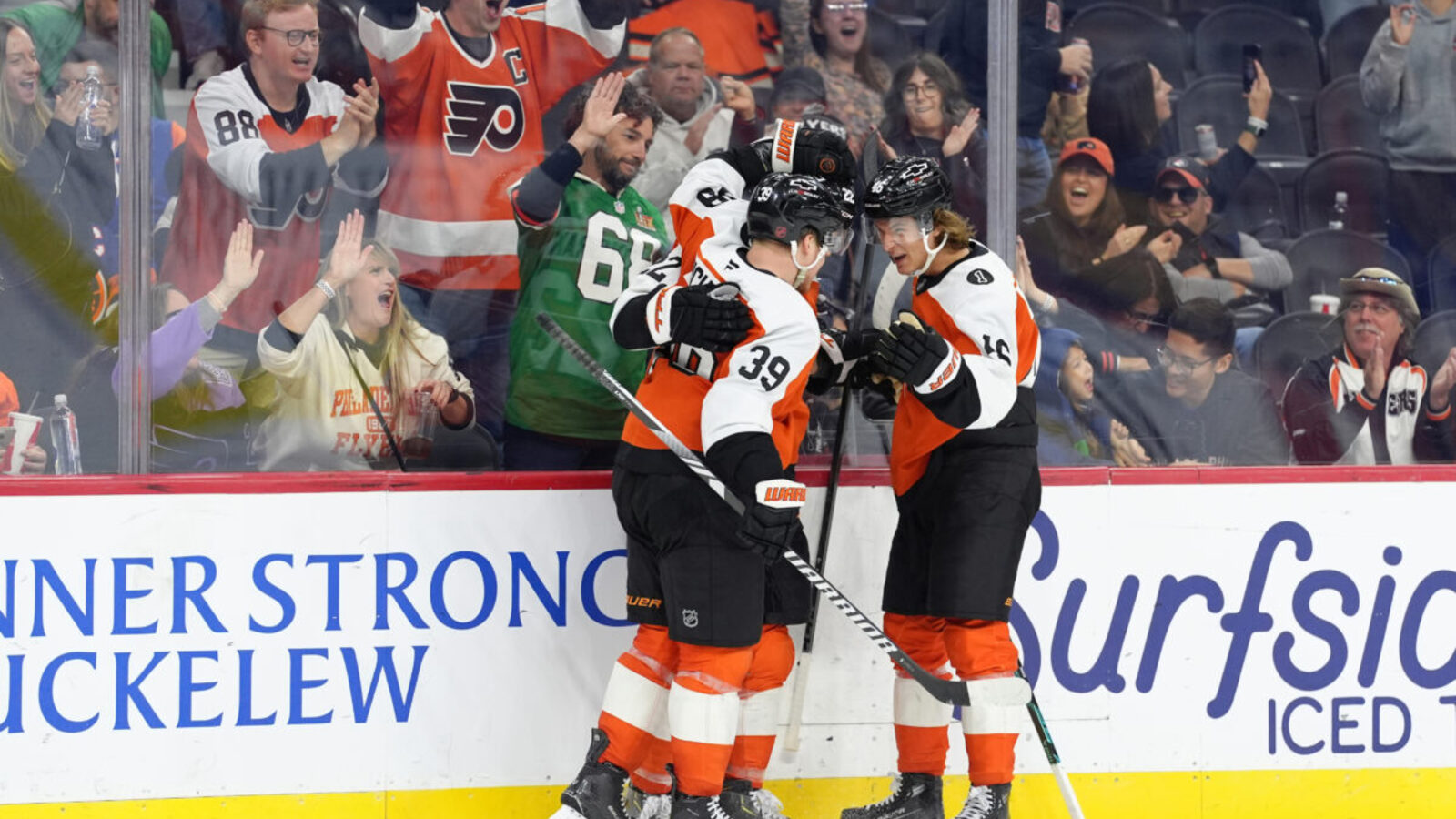 Flyers’ Trevor Zegras Steals the Show in 4–3 SO Win vs. Islanders ...
