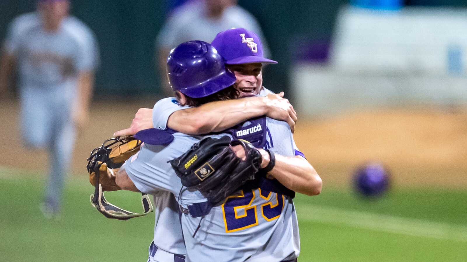 LSU is off to huge lead at the College World Series before even taking ...
