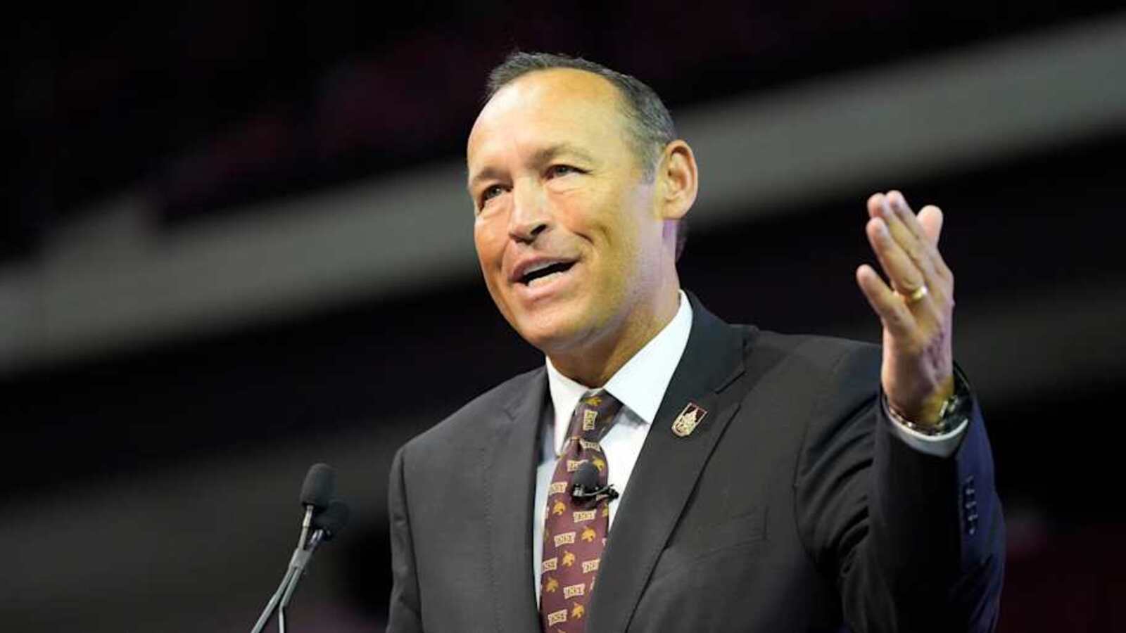 Texas State President fuels Pac-12 rumors with clever social media ...