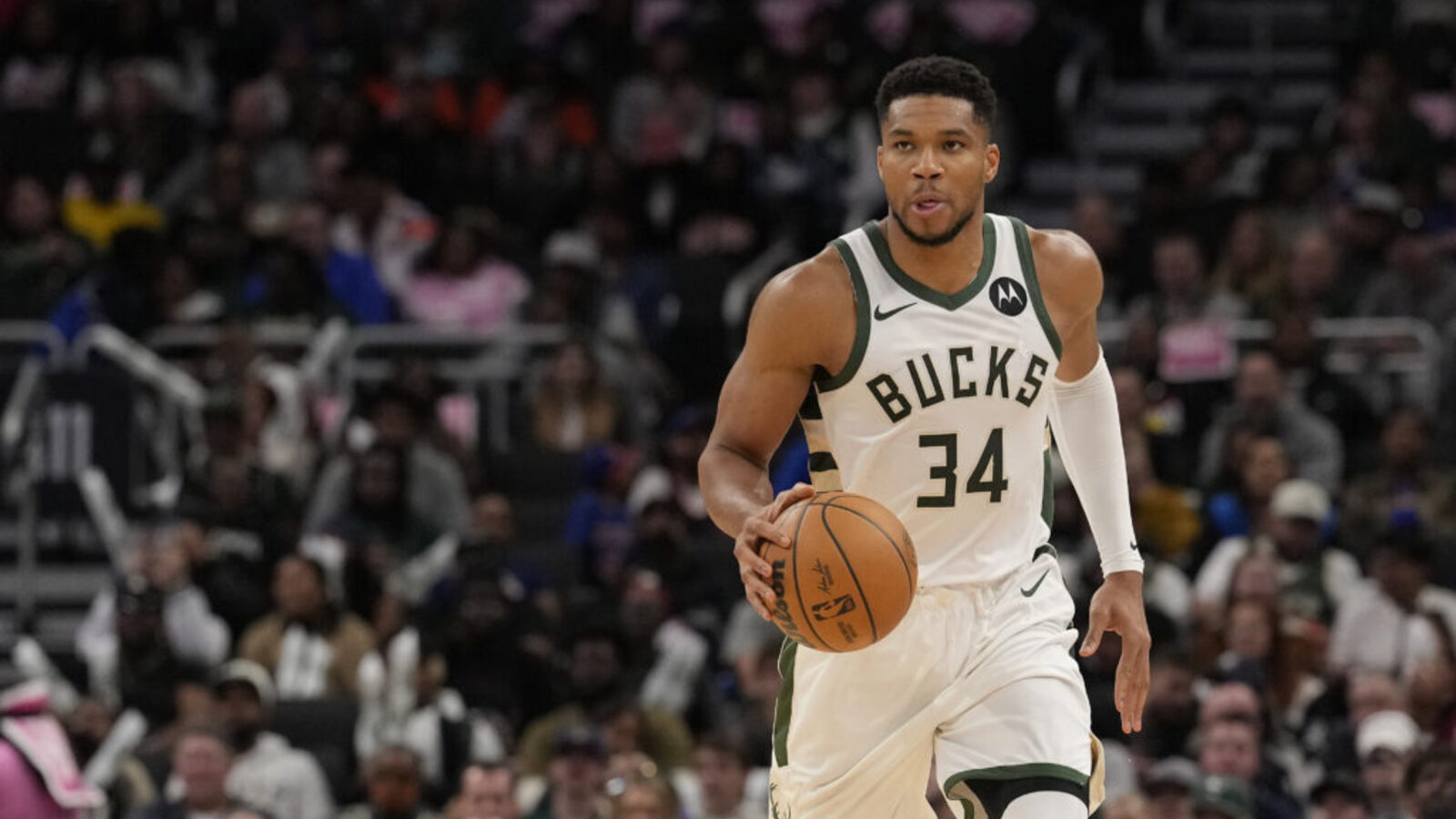 Brian Windhorst claims Giannis Antetokounmpo sent clear signal over ...