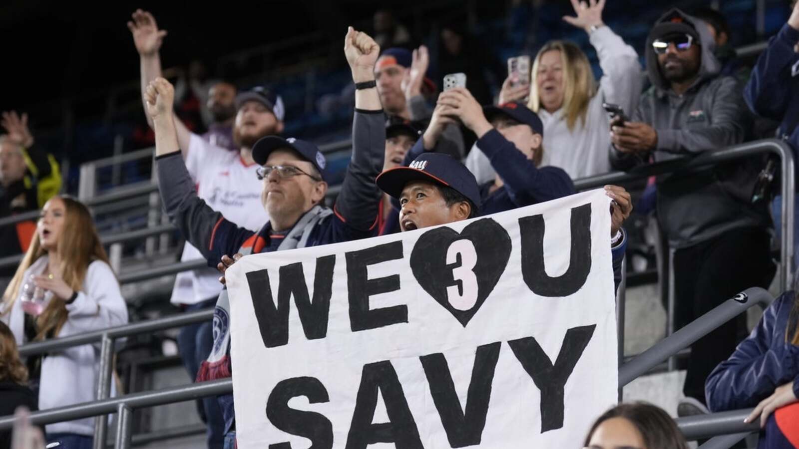 Angel City's Savy King opens up about on-field collapse | Yardbarker