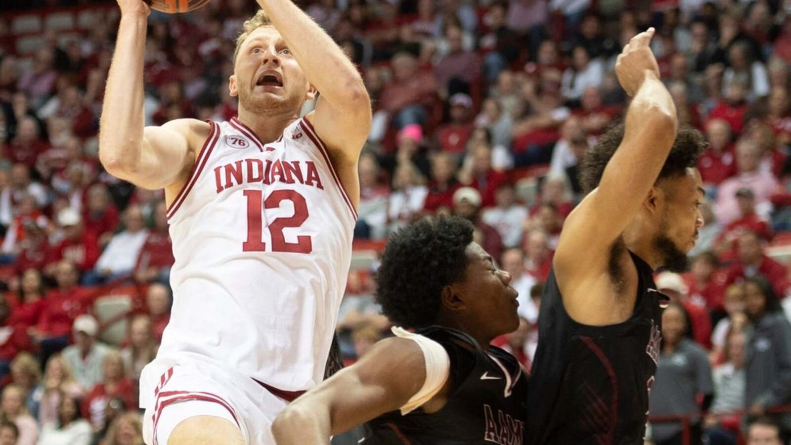 Tucker DeVries making immediate impact for Indiana with Milwaukee up ...
